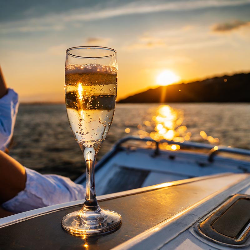 Private Blue Seto 瀬戸内 - 至福と美しさが出会う船旅